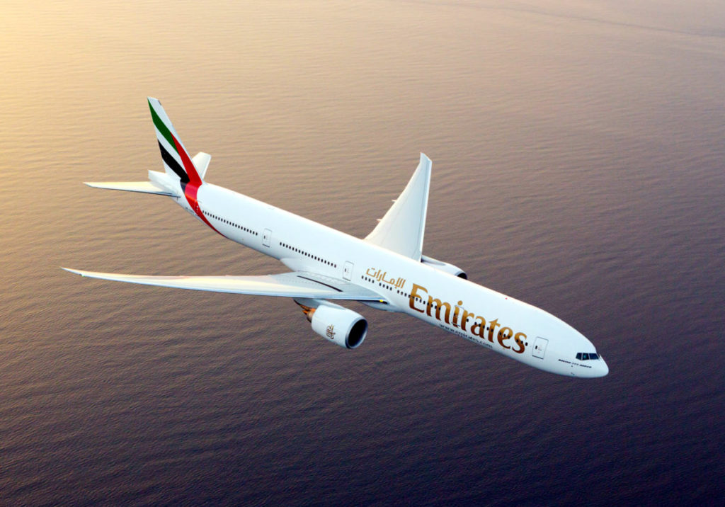 Emirates blijft het hele jaar met de Airbus A380 op Amsterdam vliegen ...