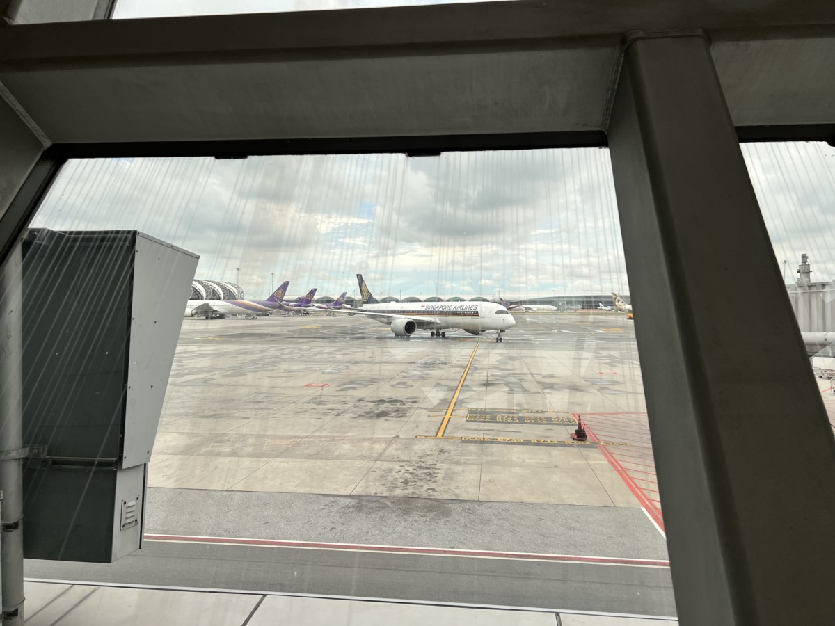 Review Singapore Airlines Economy in Premium Economy Airbus A350-900 Bangkok Singapore 26 ...