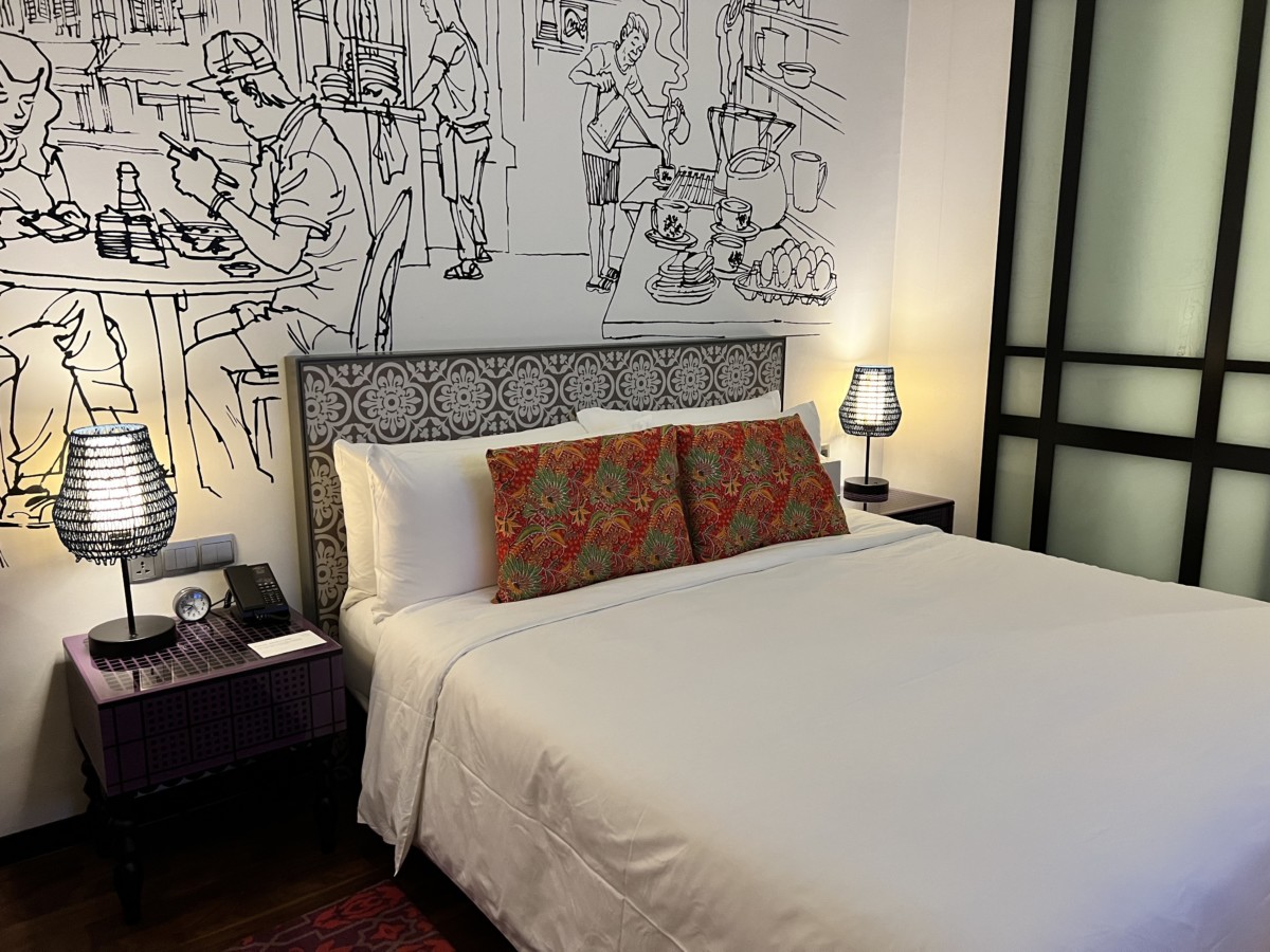 Review Indigo Hotel Singapore Katong King Standard Heritage View Bath ...