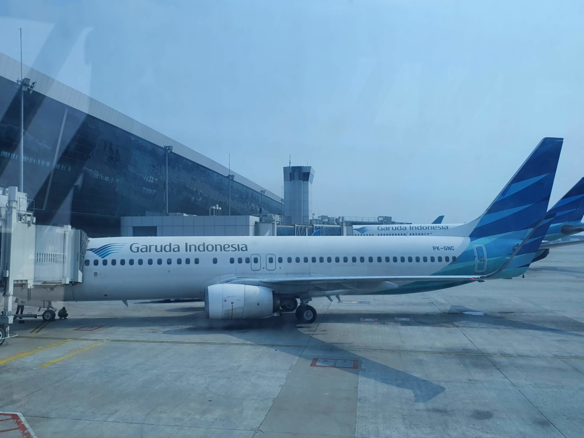 Review: Garuda Indonesia Business Class | Yogyakarta - Jakarta | Boeing ...