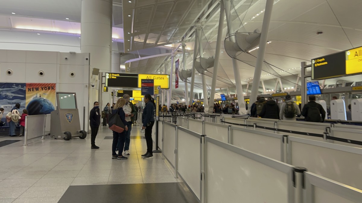 Review Delta Sky Club New York JFK, Terminal 4 – Concourse B near Gate ...