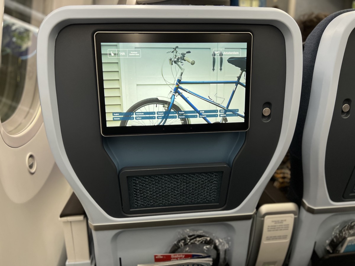 Review KLM Premium Comfort Boeing 787-10 KL644 PH-BKA New York JFK ...