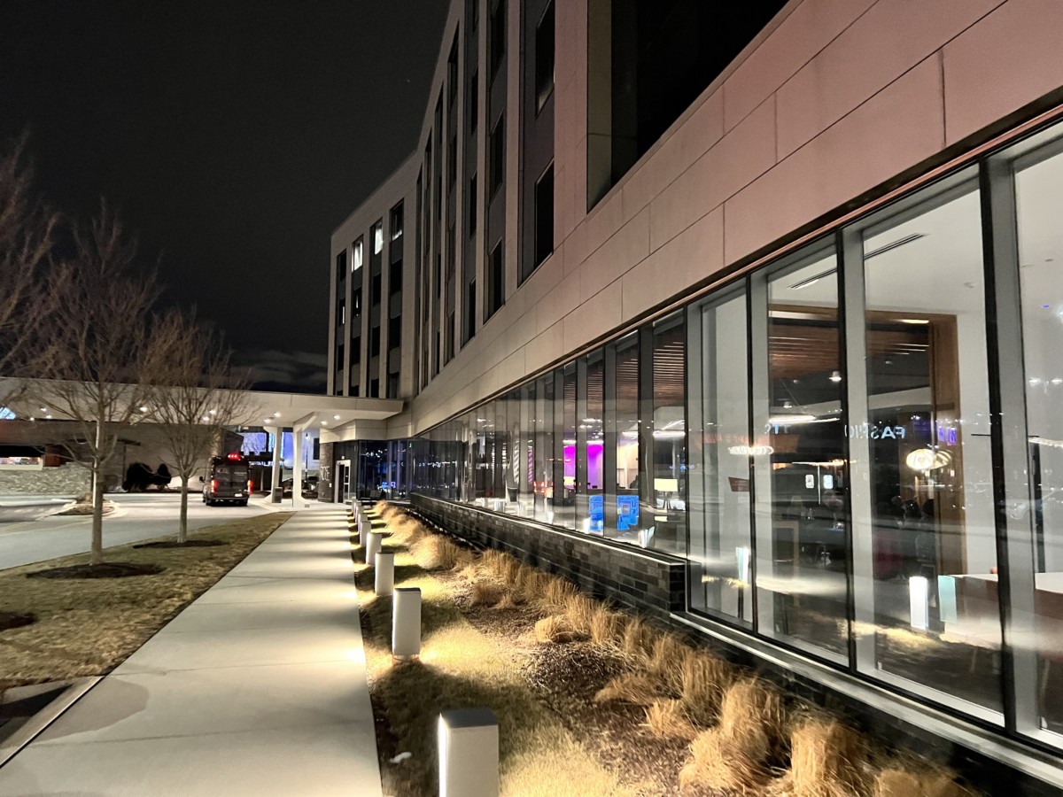 Review The Rose Hotel Chicago O’Hare ORD, Tapestry Collection by Hilton ...