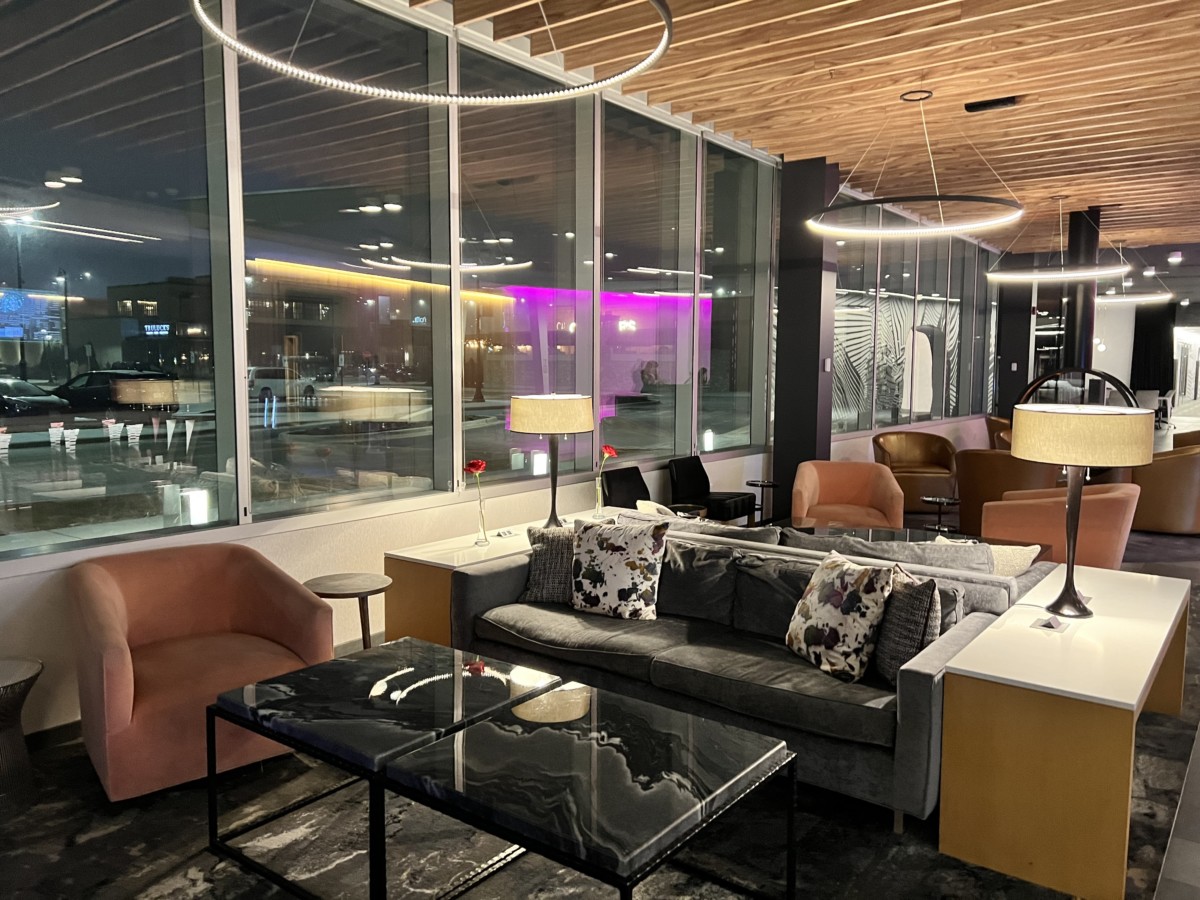 Review The Rose Hotel Chicago O’Hare ORD, Tapestry Collection by Hilton ...