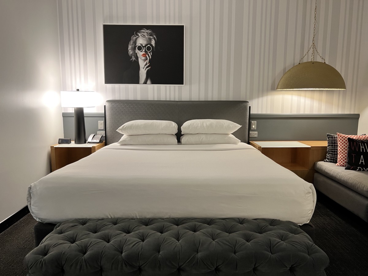 Review The Rose Hotel Chicago O’Hare ORD, Tapestry Collection by Hilton ...