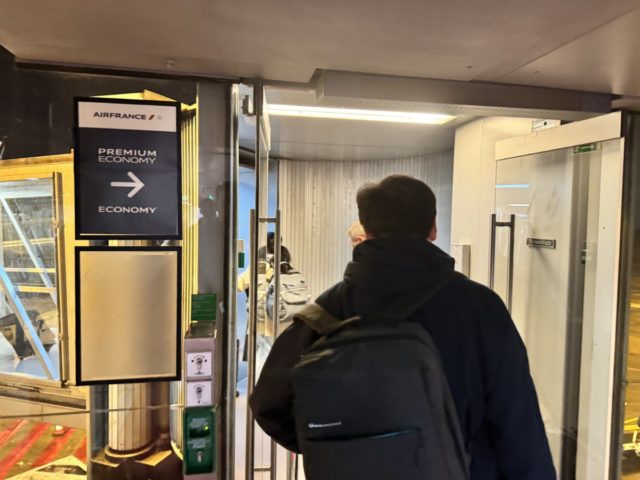 Review: Nieuwe Air France Premium Economy Class | Parijs naar Shanghai ...