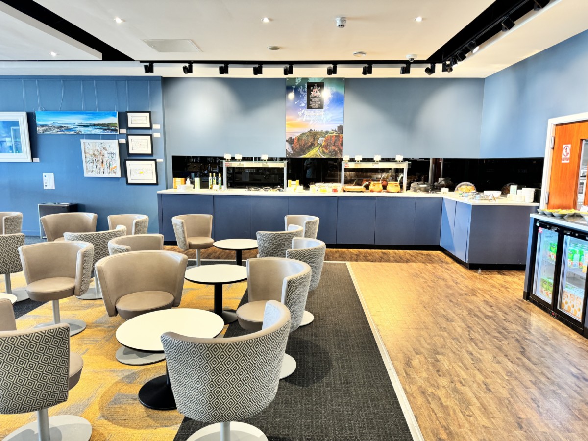 Lounge Review Northern Lights Executive Lounge Aberdeen International ...