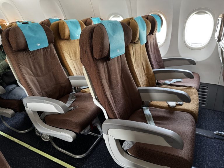 Review: Garuda Indonesia Economy Class | Malang - Jakarta | Boeing 737 ...