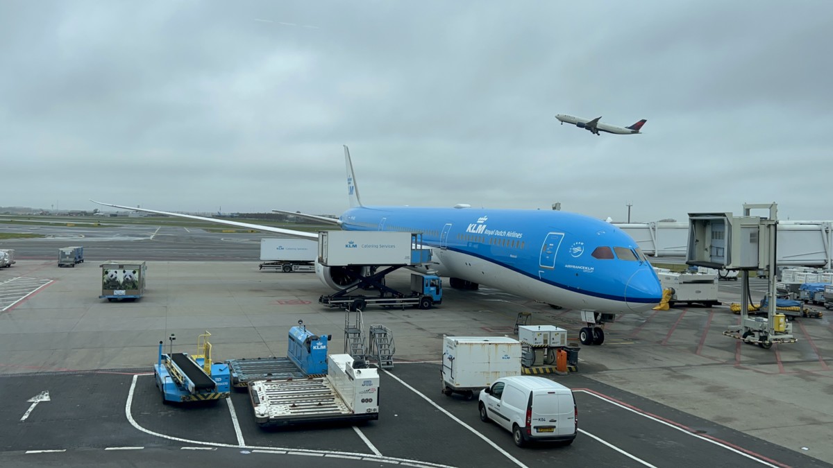 KLM PH-BKL Boeing 787-10 Dreamliner InsideFlyer 1 - InsideFlyer
