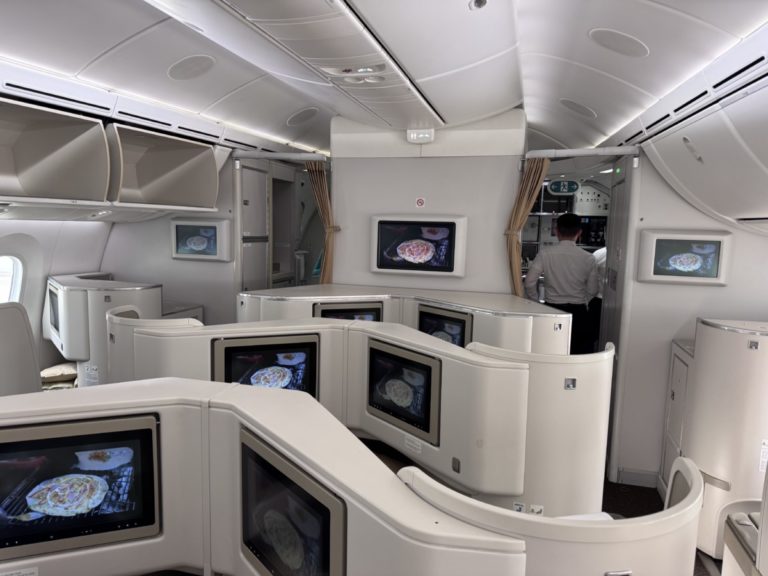 Review: Vietnam Airlines Business Class | Boeing 787-9 Dreamliner ...