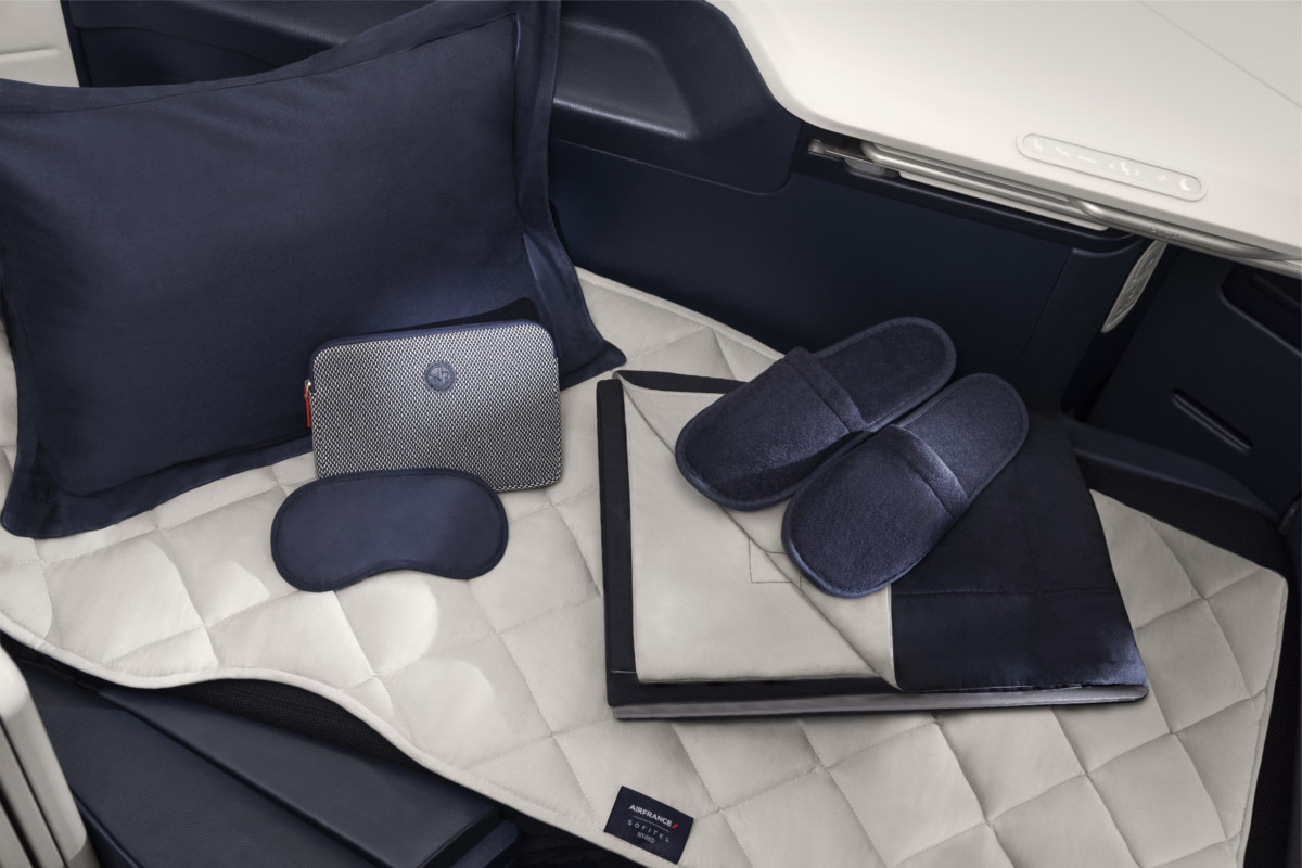 (6) Mattress Pad - Business Cabin ©Air France - InsideFlyer