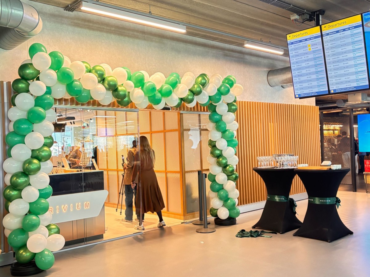 Opening Privium lounge in Eindhoven - InsideFlyer